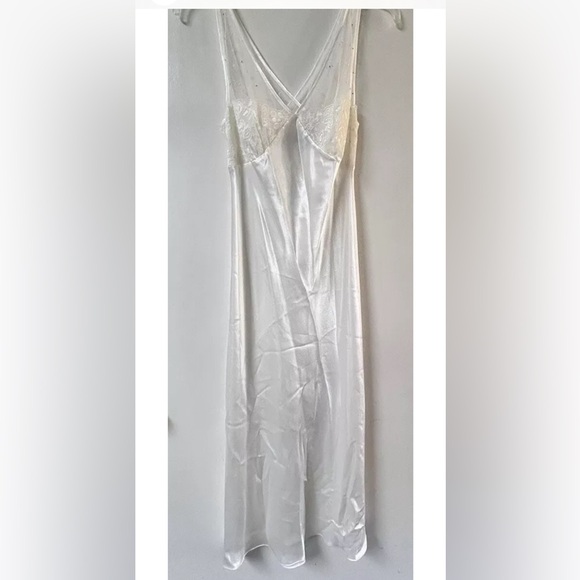 Madison | Intimates & Sleepwear | Madison Women Medium Long Nightgown ...